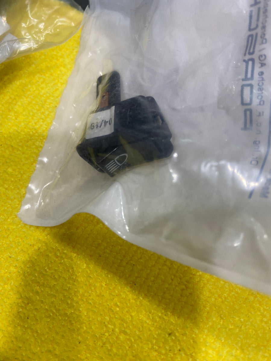 porsche 924 driving lights switch – Das Nine Porsche Parts